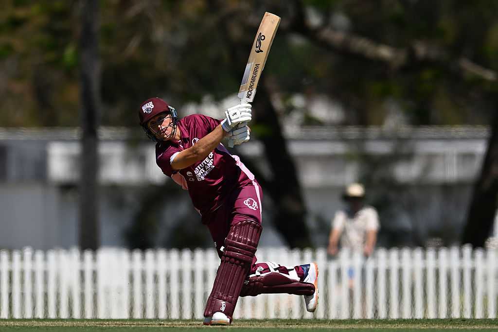 Tributes flow for late Australian cricketing legend Bob Simpson — SEN