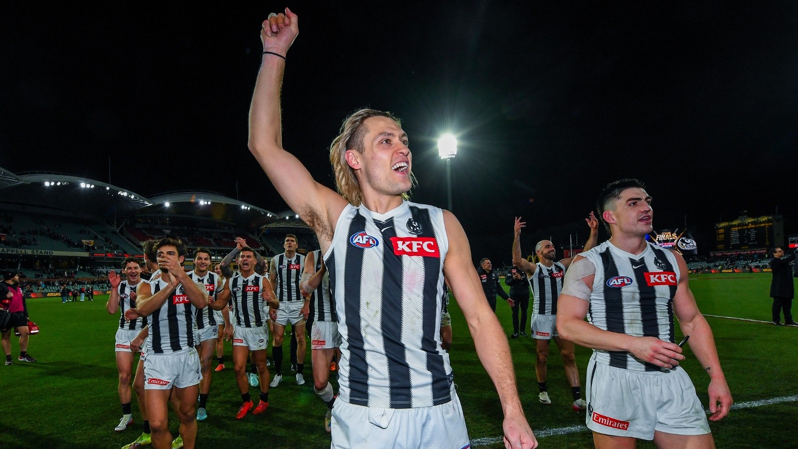 "Phenomenal": Magpies captain hailed after first class finals ...